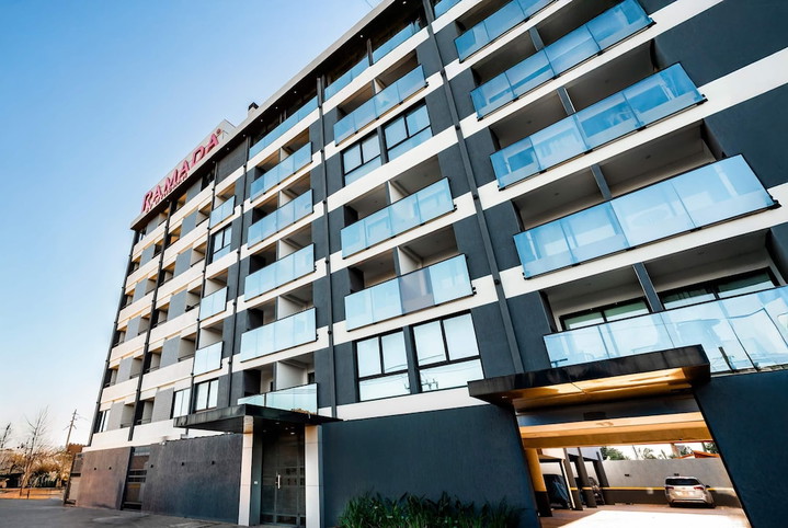 Ramada Suites By Wyndham Asuncion Aeropuerto - Asuncion