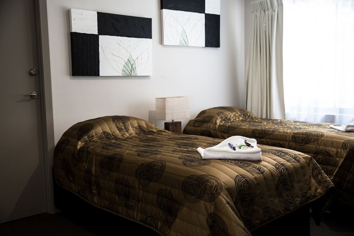 Tall Trees Motel - Tamborine Mountain