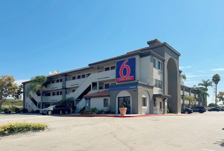 Studio 6 Suites – Bellflower, Ca - Los Angeles - Compton