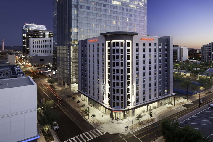 Hampton Inn & Suites Phoenix Downtown - Phoenix, AZ