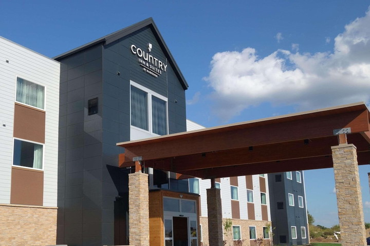 Country Inn & Suites By Radisson, Ft. Atkinson, Wi - Wisconsin
