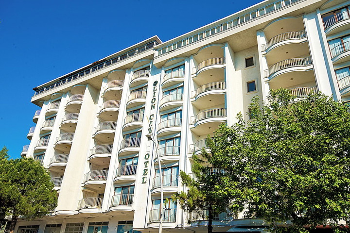 Lion City Otel - Büyükçekmece