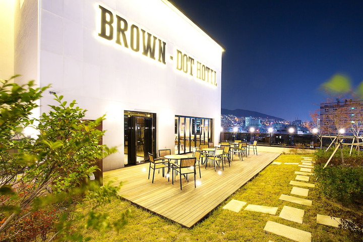 Brown Dot Busan Station Sky Garden - Busan