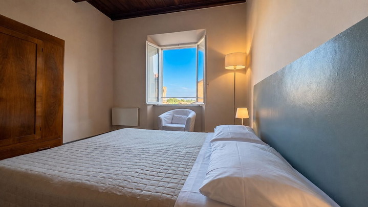 The Altana- Siena Views - Sienne