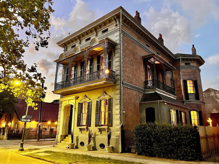 The Lanaux Mansion - New Orleans, LA