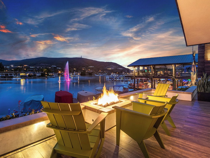 Lakehouse Resort - Vista, CA