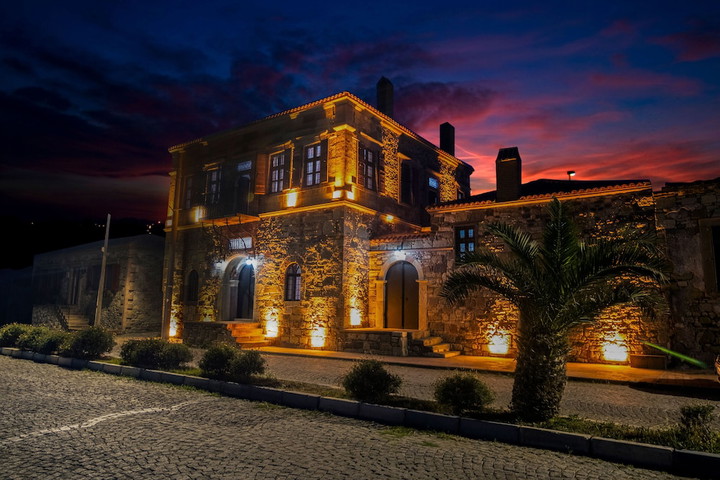 Koçanlı Köşkü - Çandarli