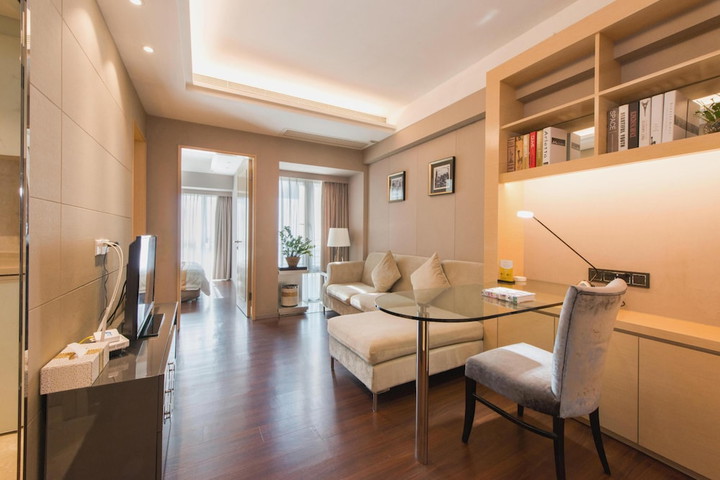 Uhome Apartments -