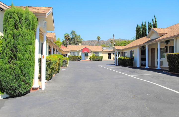 Rose Bowl Motel - Los Angeles