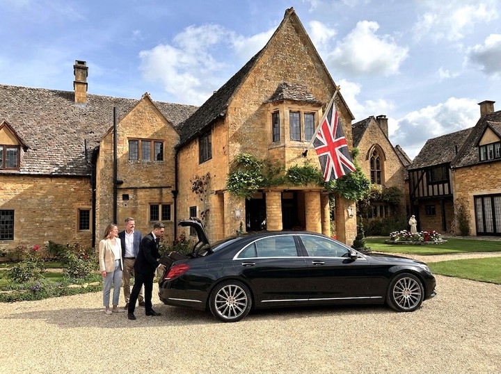 Abbots Grange Manor House - Broadway