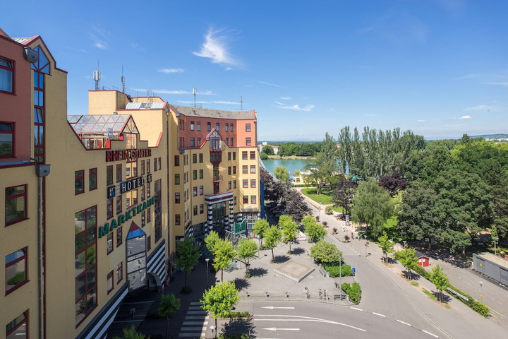 Hotel Maximilian - Basel