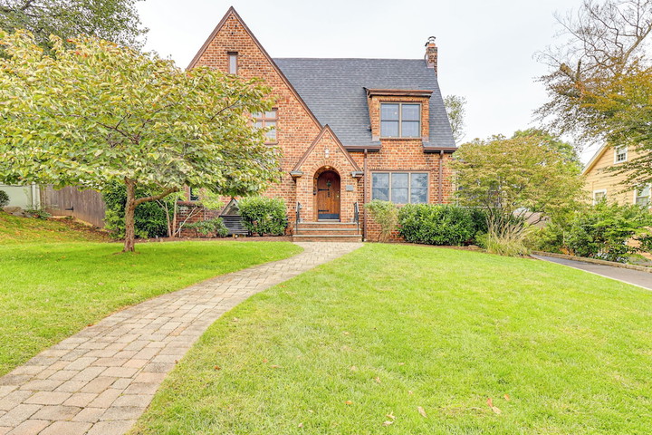 Easy Train Access To Nyc! Elegant Family Retreat - Elizabeth, NJ