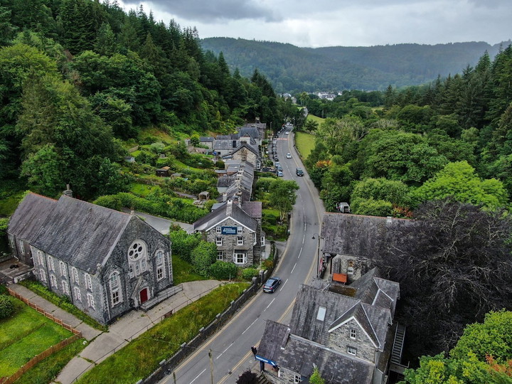 Base Camp Snowdonia - Betws-y-Coed