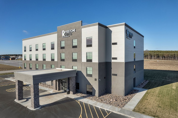 Riverstone Suites - Chippewa Falls - Chippewa Falls, WI