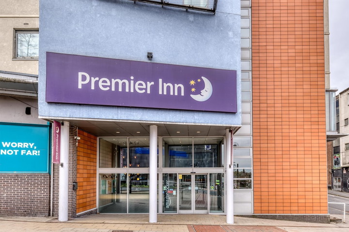 Premier Inn Sheffield City Centre Angel St - Sheffield
