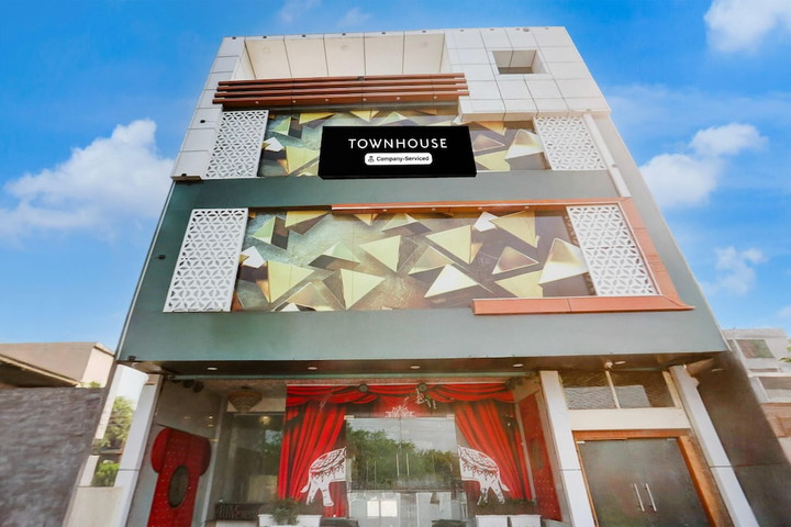 Super Deluxe Twin Roomhotel Royal's Paradise - Faridabad