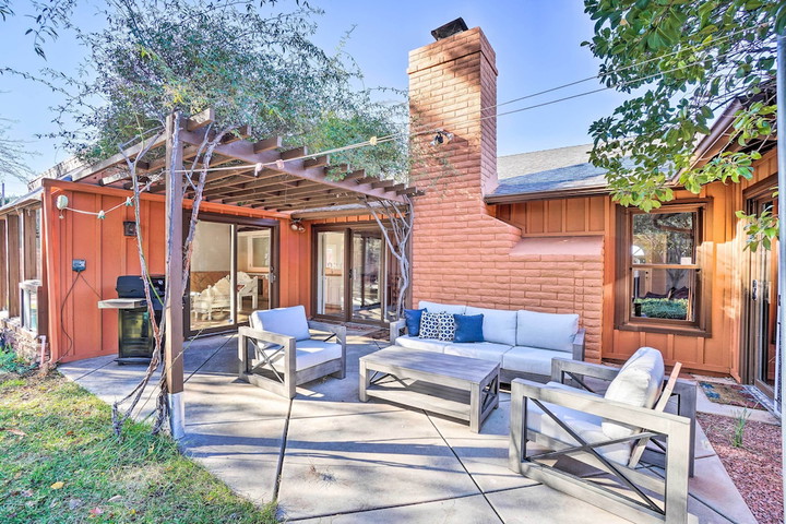 1 Mi To Cathedral Rock Trailhead: Home W/ Sunroom - Sedona, AZ