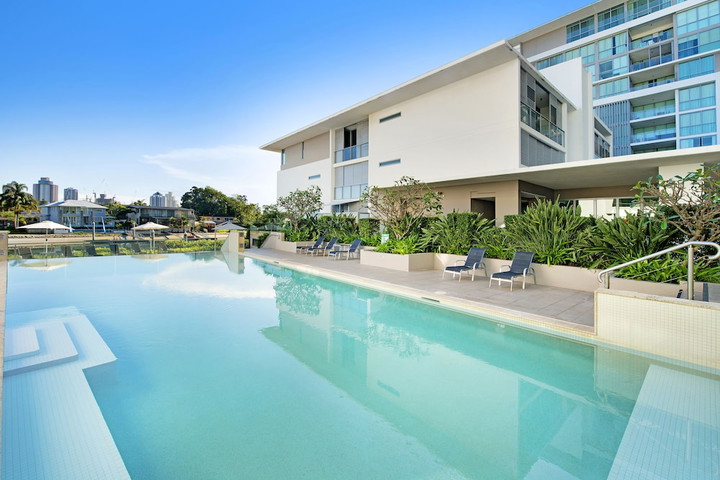 Ultiqa Freshwater Point Resort - Surfers Paradise