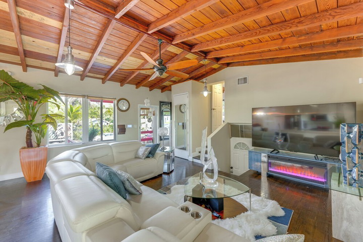 Oakland Park Gem W/ Year-round Pool, 4 Mi To Beach - Fort Lauderdale