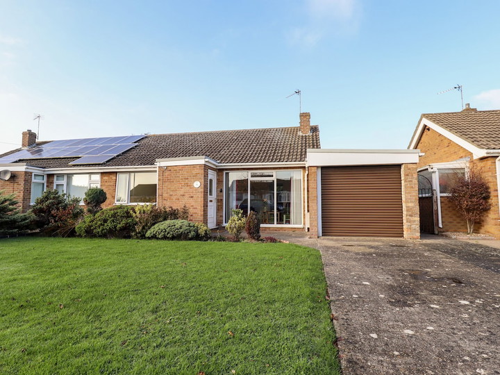 Acre View - Sutton on Sea