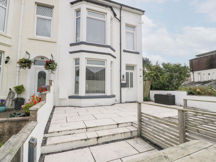 76a Mackworth Road - Porthcawl