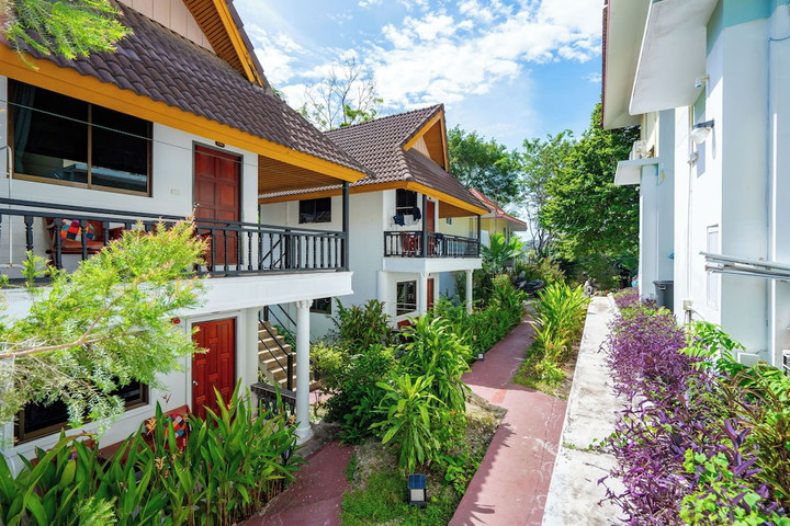 Oceanview Bungalows By Eat, Karon Beach - Kata Beach