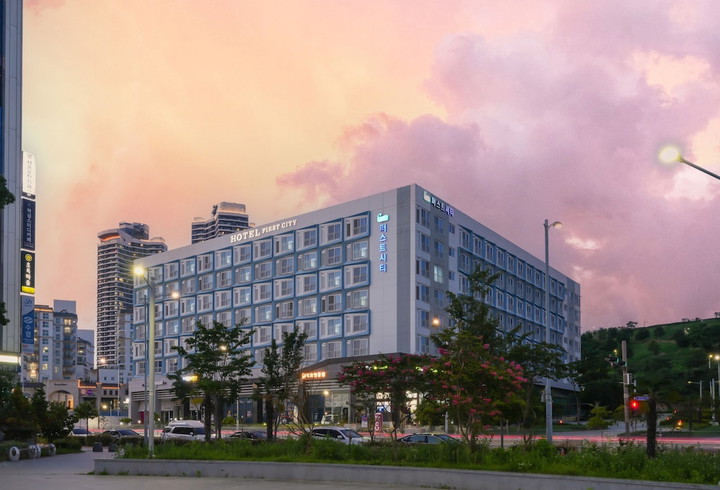 Firstcity Hotel Yeosu - Yeosu