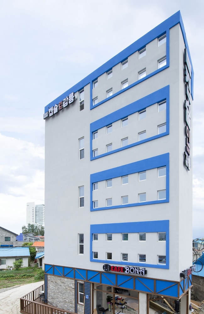 Capsule In Gangneung - Hostel - Gangneung-si