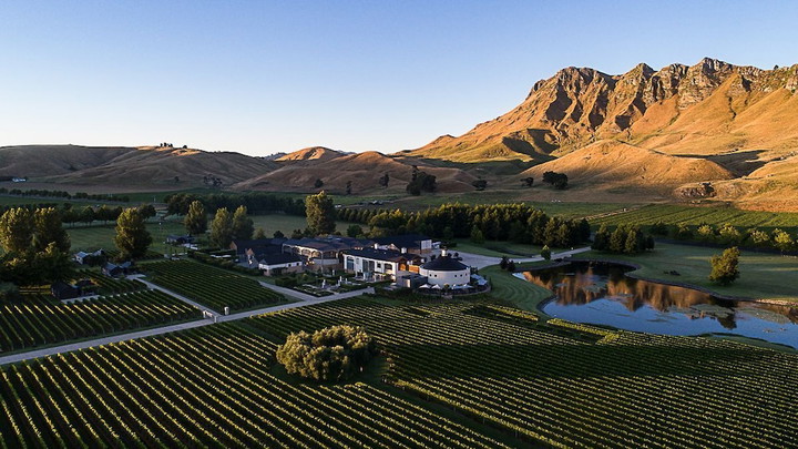 Craggy Range Luxury Vineyard Retreat - New Zealand