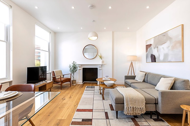 Stylish Chelsea Escape With Private Outdoor Oasis! - Chelsea