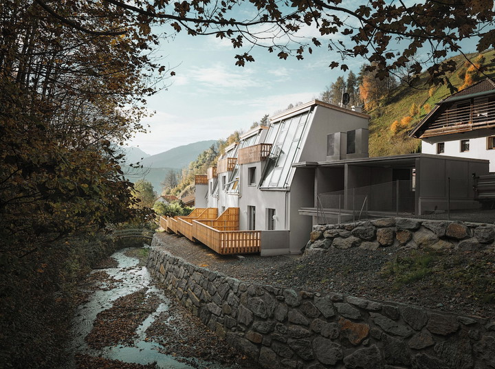 Mondholz - Urban Inn 24-7 - Innsbruck