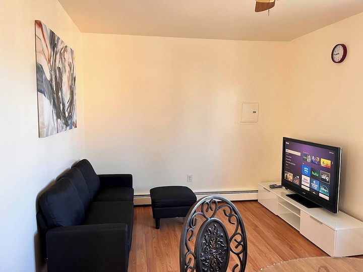 Amazing Three Bedrooms Apartment - Staten Island, NY