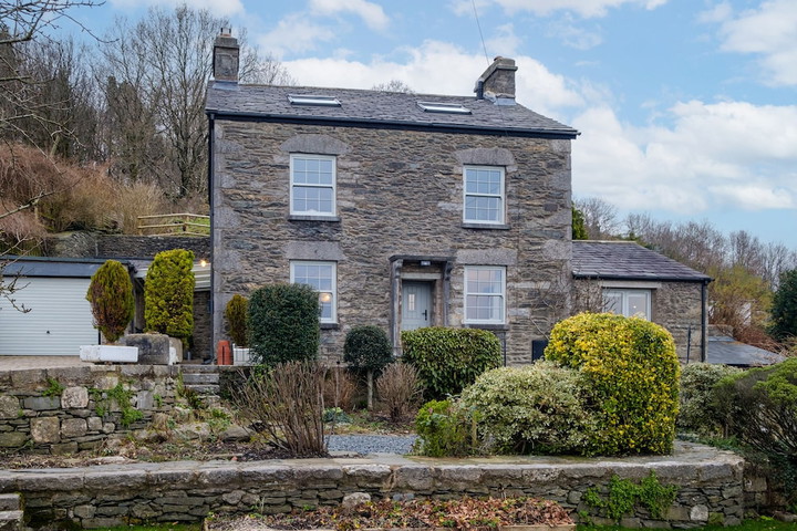 Sunny Brae - Grange-over-Sands