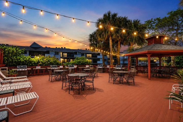 Park Shore Resort - Dream Holiday Stays - Naples, FL
