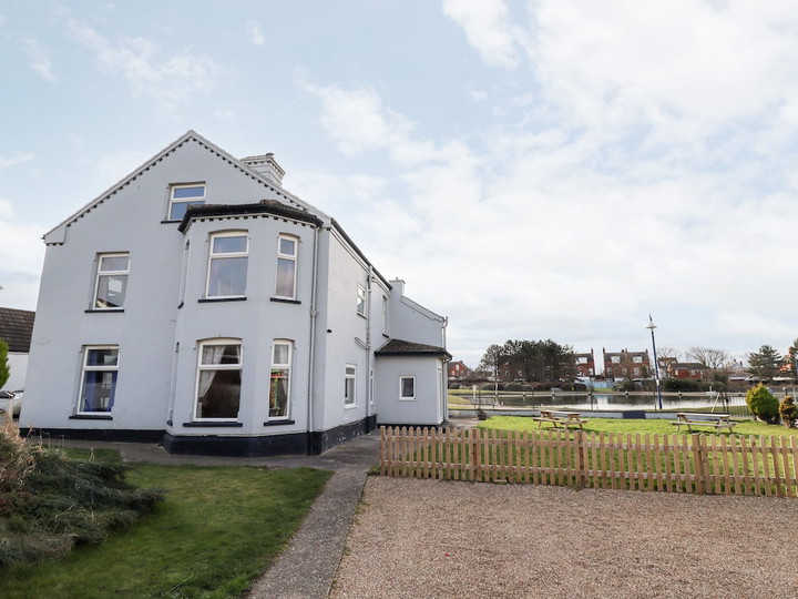 Bank House - Mablethorpe