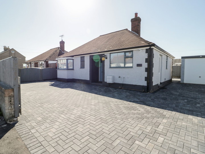 Seaside Retreat - Prestatyn
