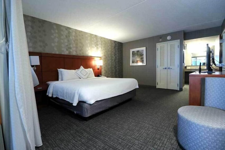 The Columbus Hilliard Hotel - Dublin, OH