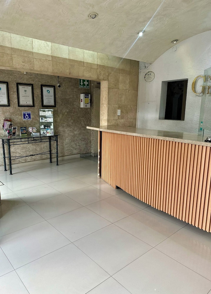 Pequeno Gran Hotel - Aguascalientes
