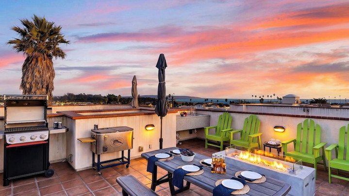 Stimson Coastal Luxury By Avantstay Coastal Retreat With Rooftop Fire Pit 2 Blocks From Beach - Pismo Beach, CA