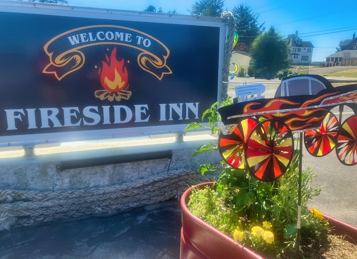 The Fireside Inn - Long Beach, WA