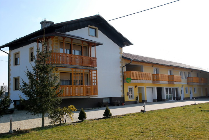 Tourist Farm And Beekeeping Salamun - Slovénie