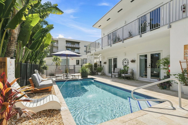 Inn On The Drive (Adults Only) - Lauderdale-by-the-Sea, FL