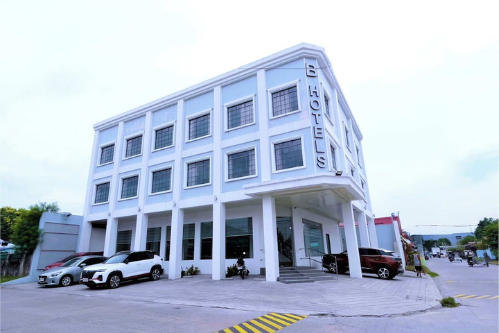 B Hotels Angeles City - Ángeles