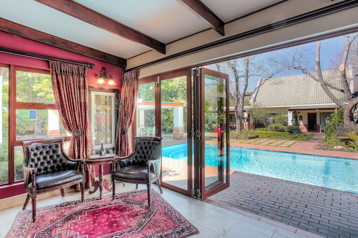 Sunninghill Guest Lodge - Sandton