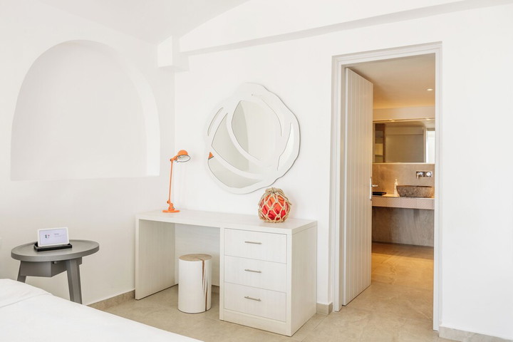 Mancave Sanctum Caldera Suites - Oia