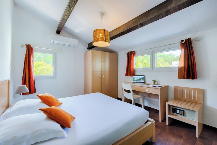 Comfort Aparthotel Mandelieu La Napoule Village - Alpes-Maritimes
