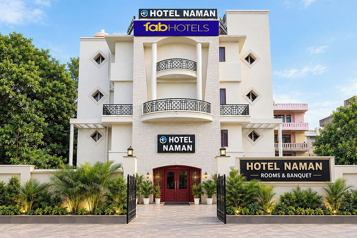 Fabhotel Naman - Faridabad