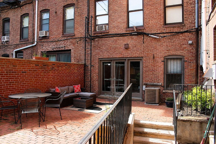 Maverick Suites At 402 Columbus Ave - Massachusetts