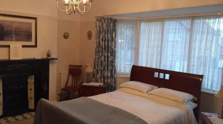 Hillcrest House Bed & Breakfast - Bamburgh