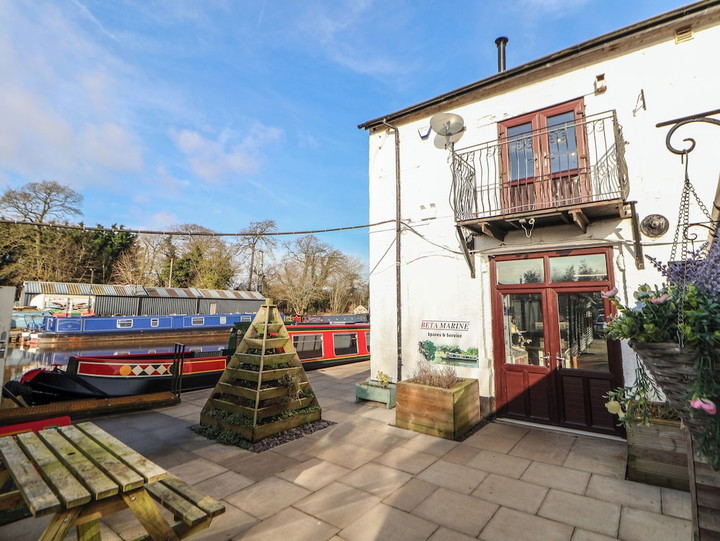 Quayside Apartment - Nantwich